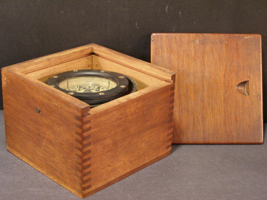 Antique Naval Mariners Compass Gimbal Marine Nautical Sailing Ship Lock ...
