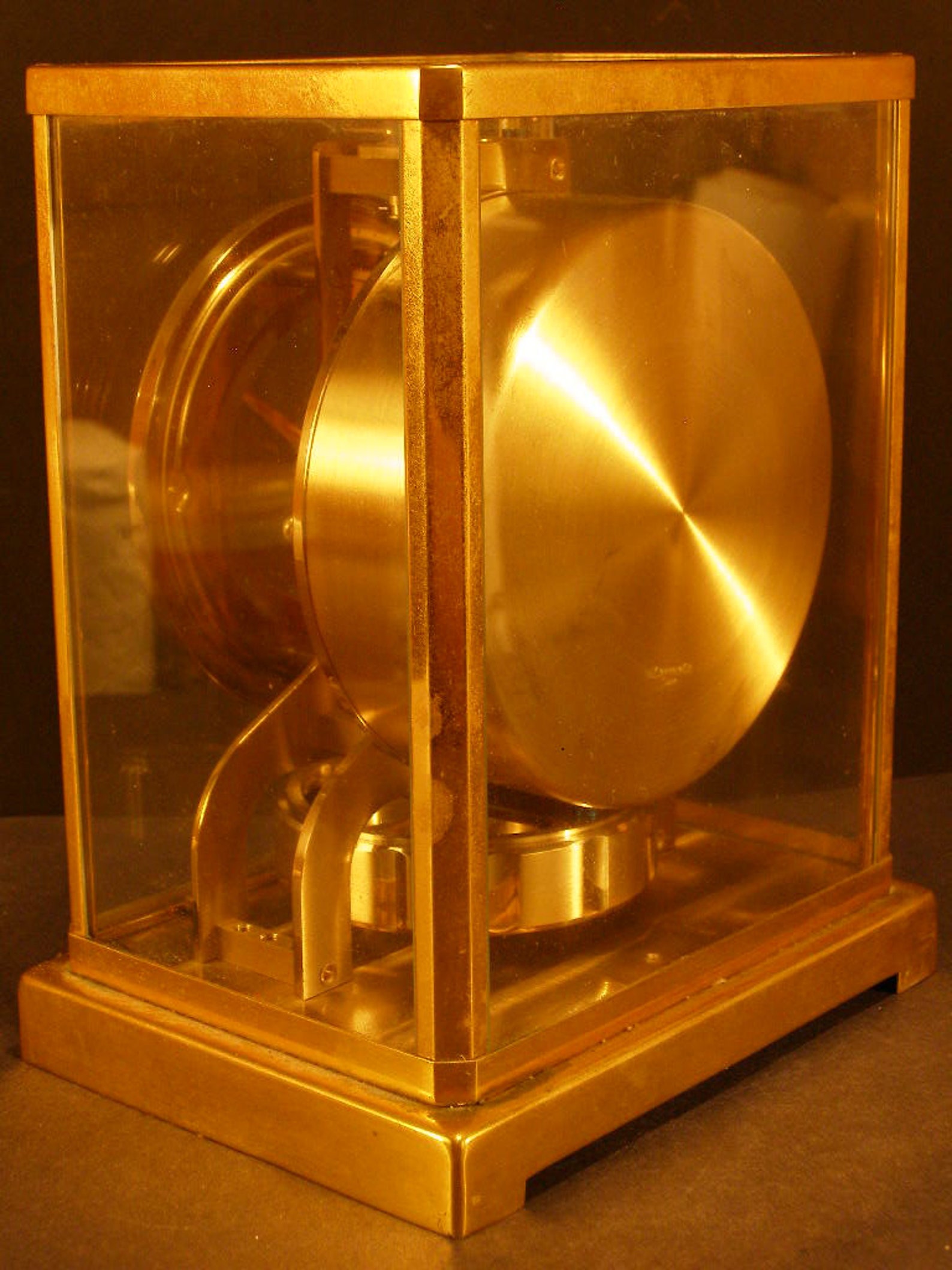 1968 BAKELITE Co Perpetual Motion Atmos Lecoultre Cie Carriage Mantle ...