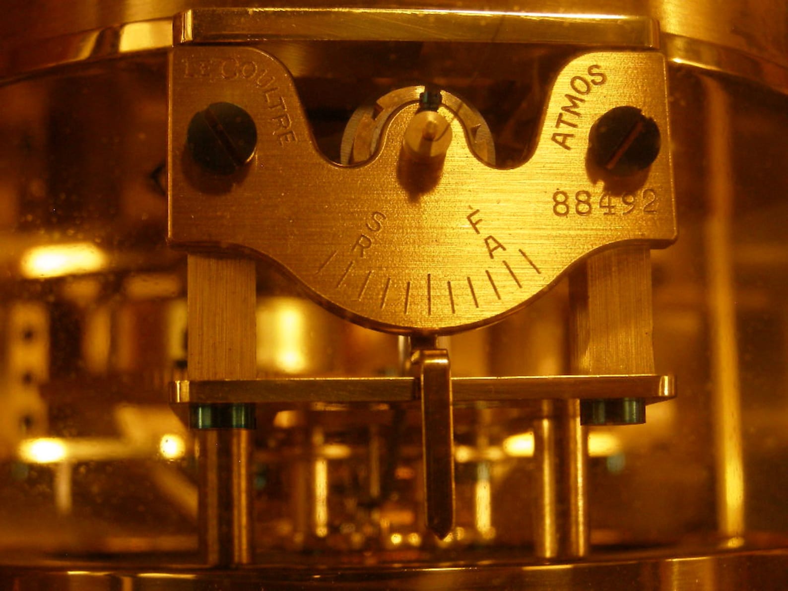 1968 BAKELITE Co Perpetual Motion Atmos Lecoultre Cie Carriage Mantle ...