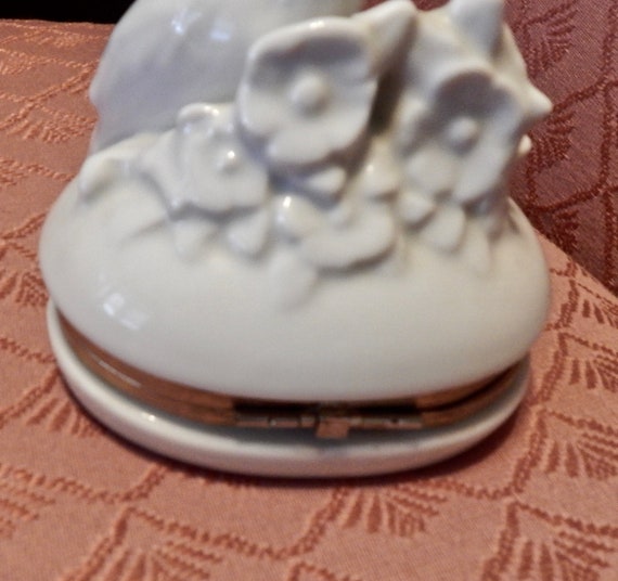 Shafford Porcelain Parrot Ring Box - Gem