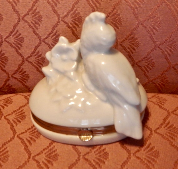Shafford Porcelain Parrot Ring Box - Gem