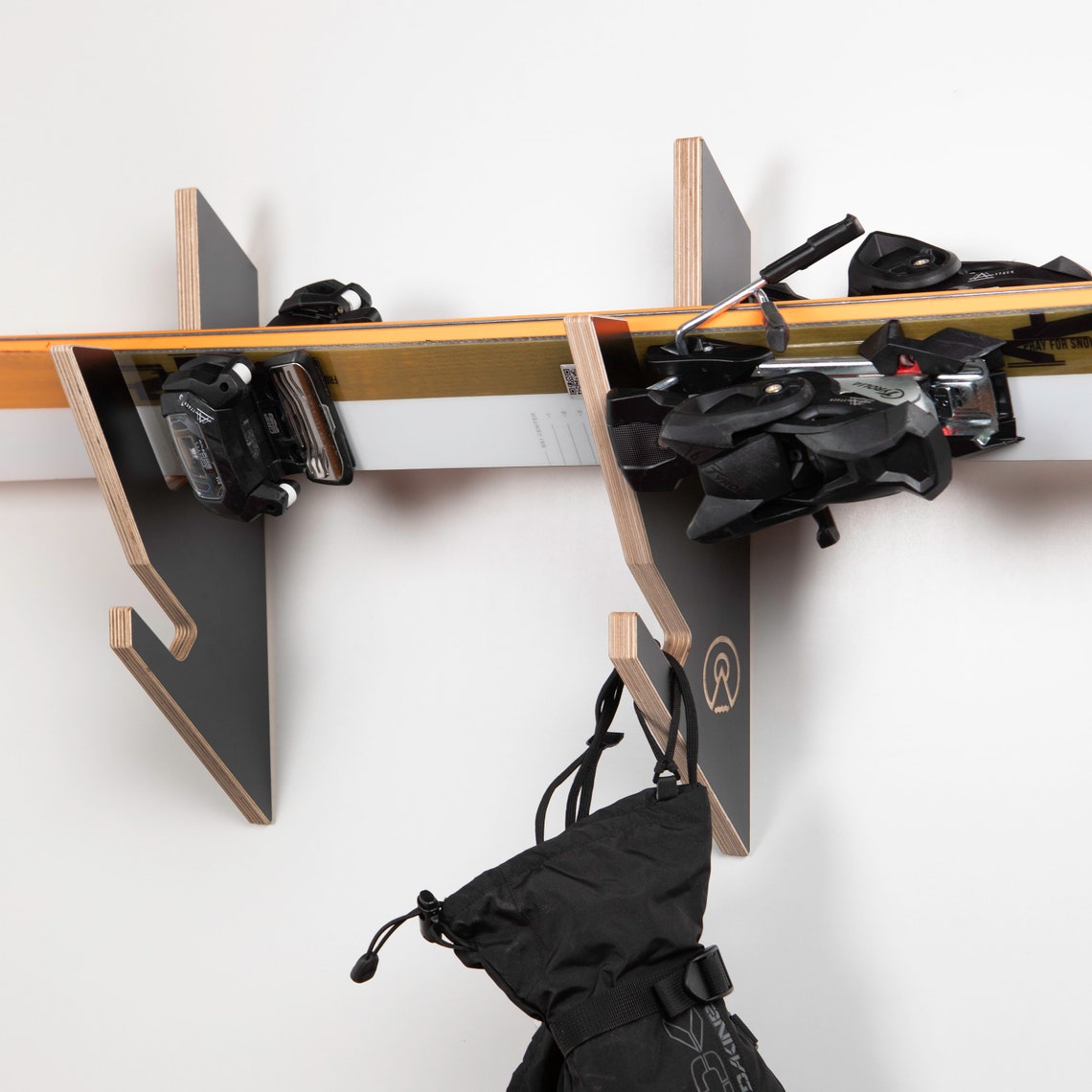 Ski Rack Plywood Horizontal Wall-mounted Indoor and Garage Ski Wall ...