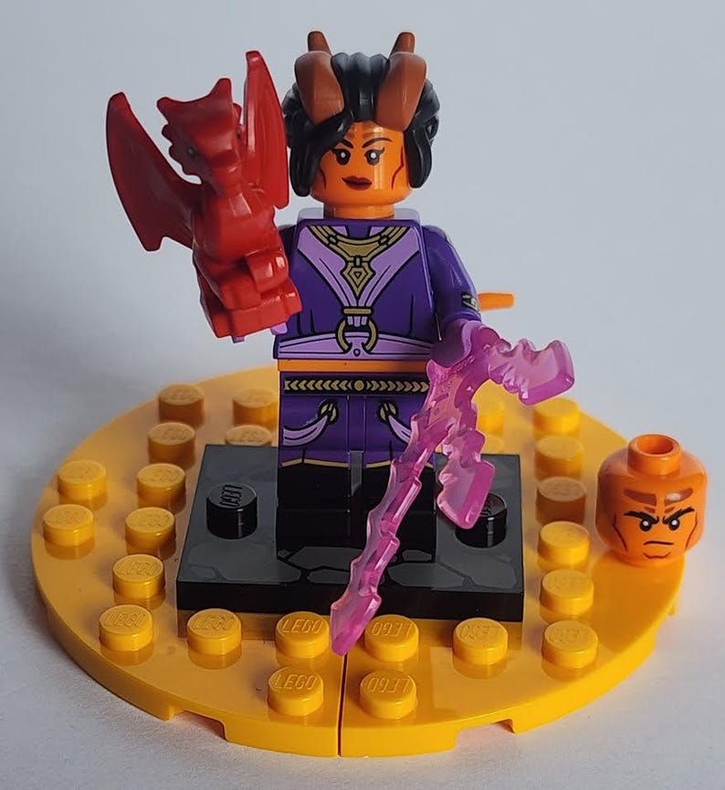 Tiefling Sorcerer LEGO Dungeons & Dragons RETIRED Minifigure 71047 - Etsy
