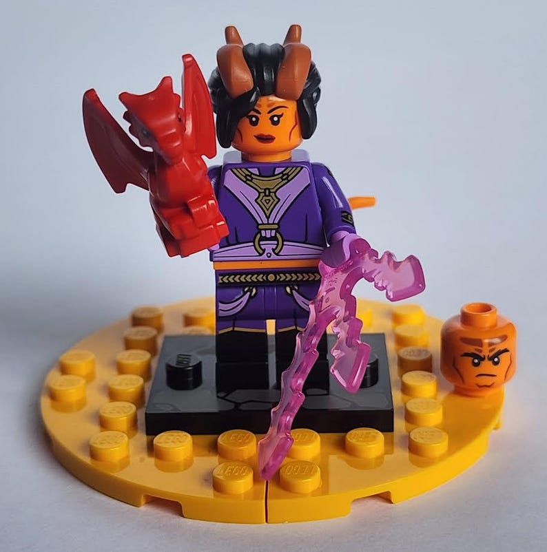 Tiefling Sorcerer LEGO Dungeons & Dragons RETIRED Minifigure 71047 - Etsy