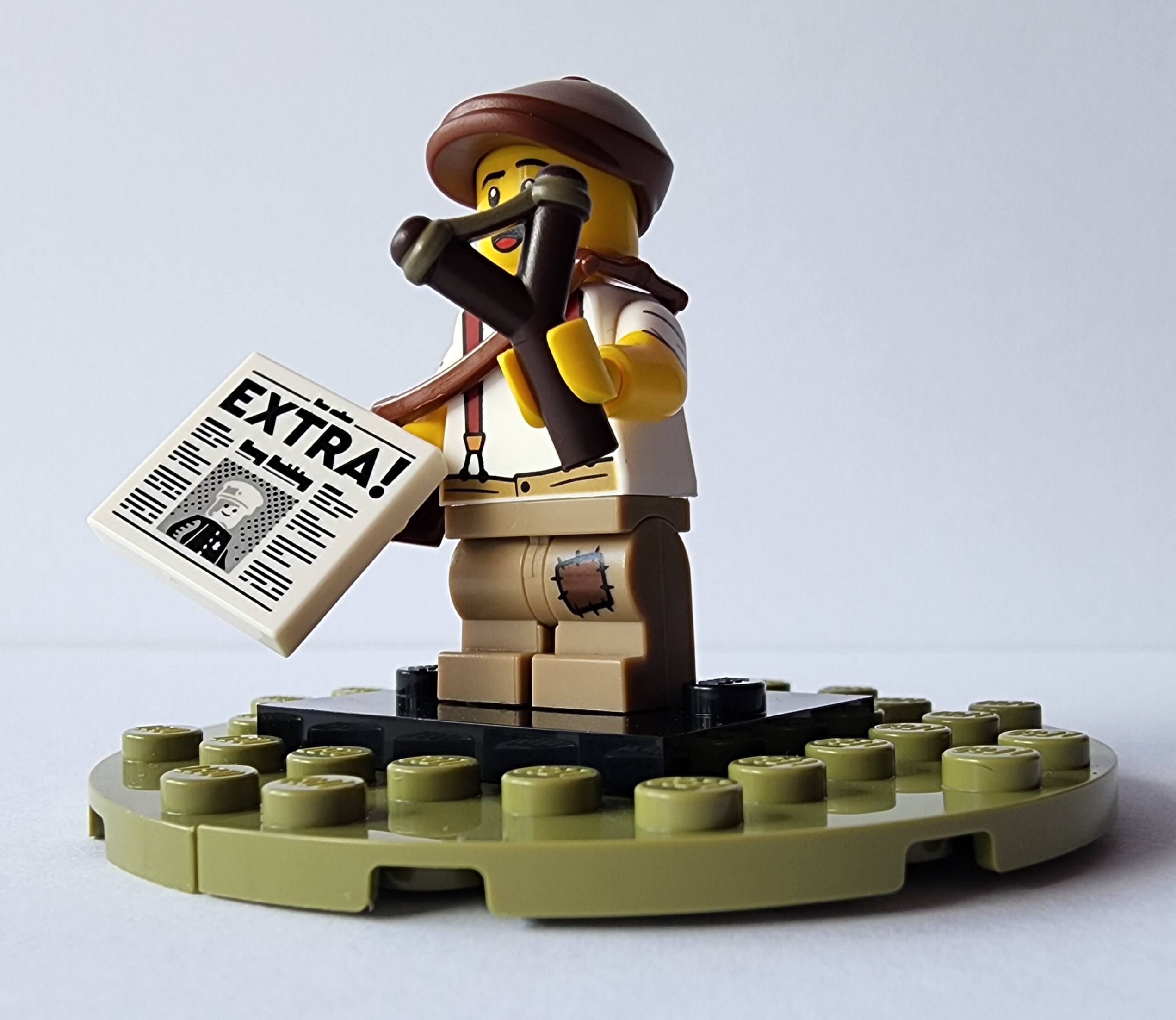 News Paper Kid Series 24 LEGO Minifigure 70137 NEW - Etsy