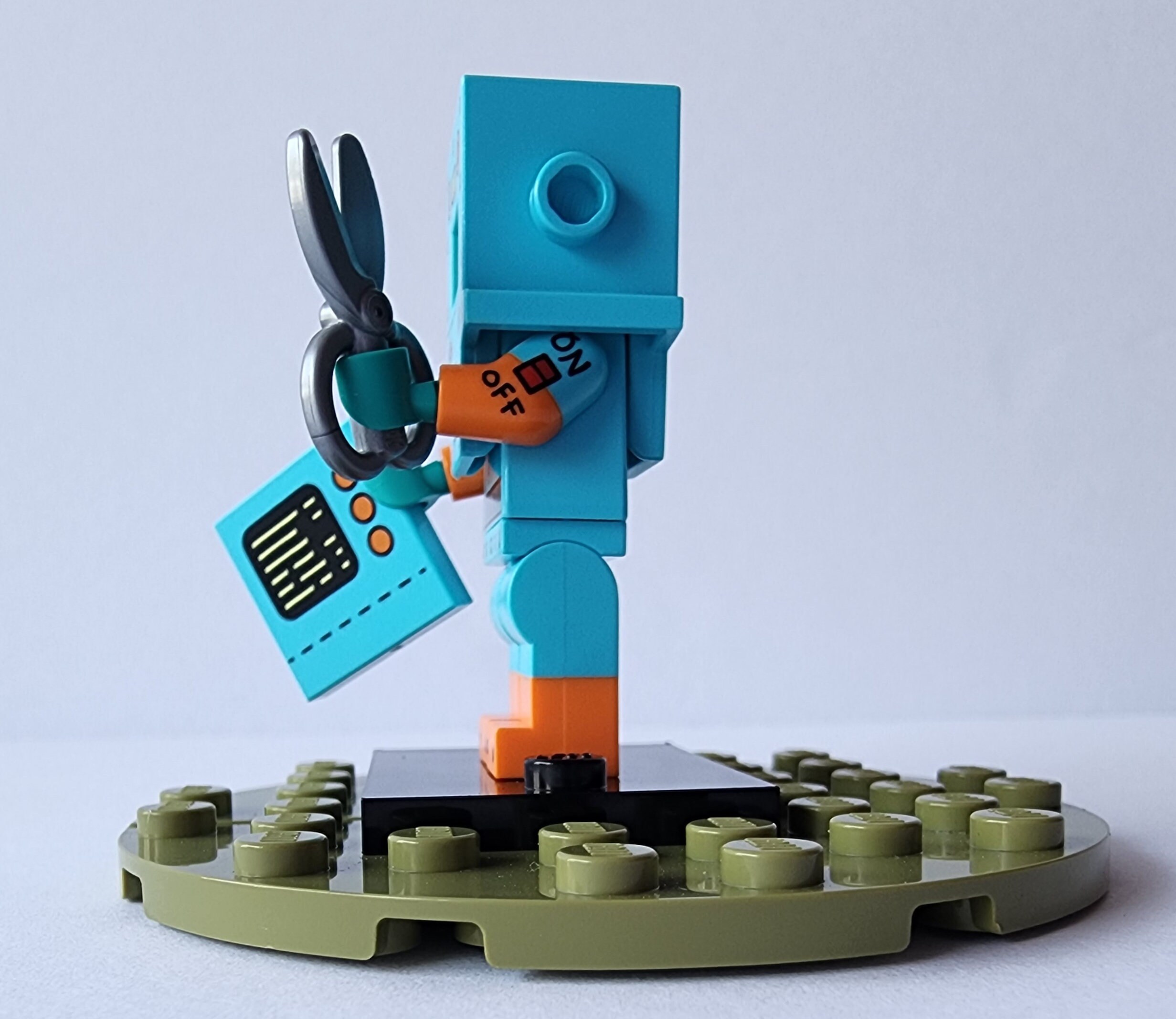 Cardboard Robot LEGO Minifigure Series 23 71034 NEW Collectible 6 - Etsy