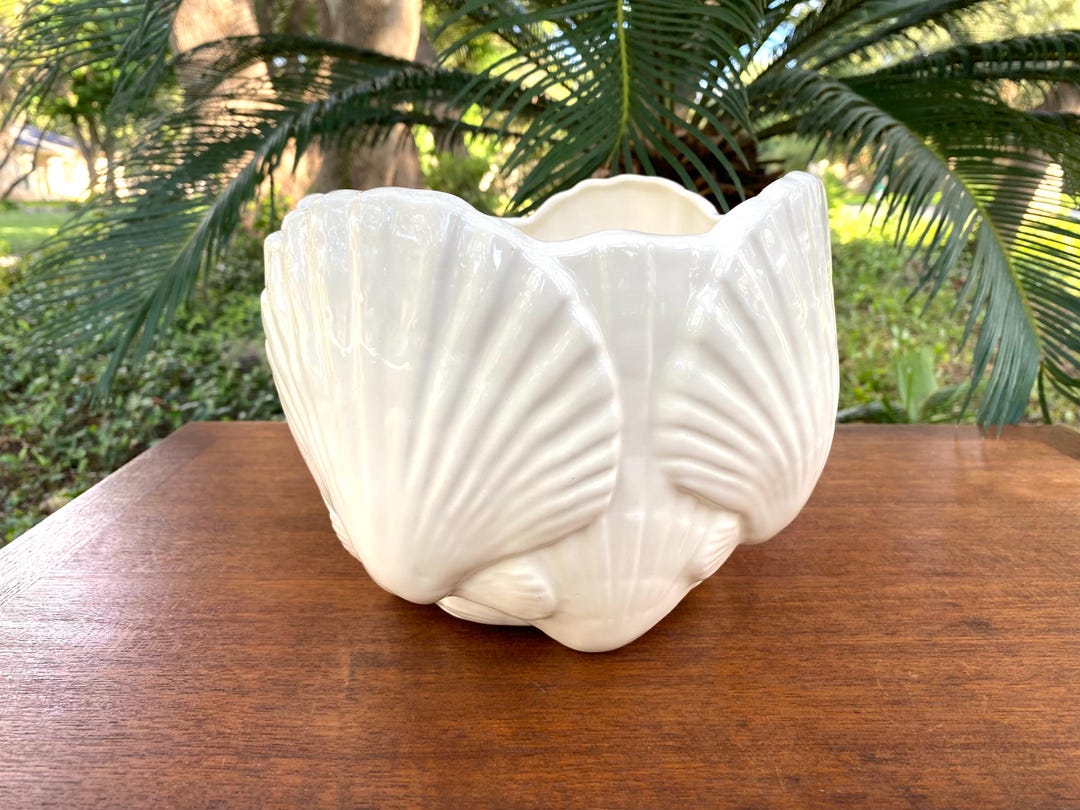 Vintage Creamy White Ceramic Clam Sea Shell Conch Palm Beach Hollywood ...