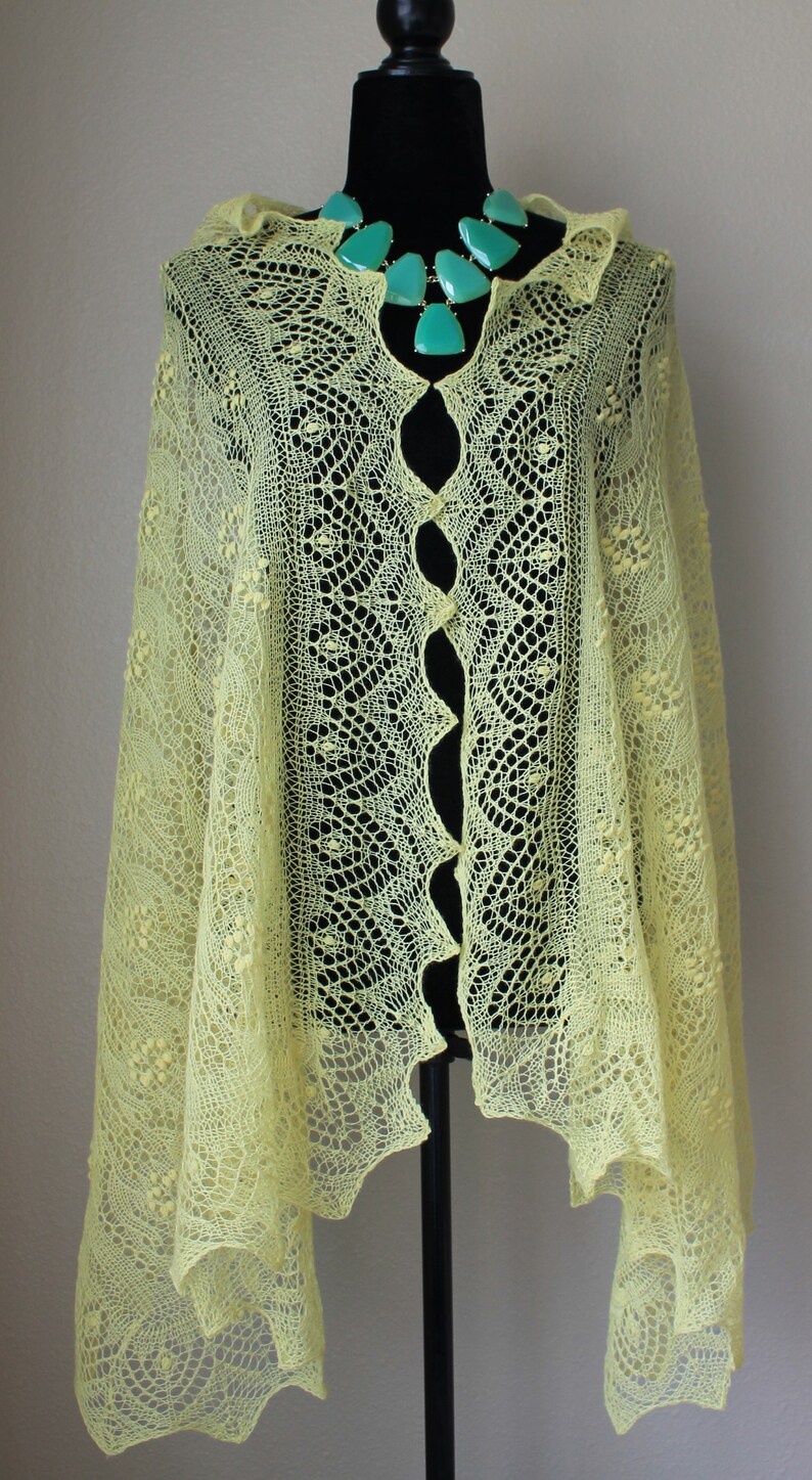 Knitted Estonian Lace/ Haapsalu Shawl "flowers in the Vase" - Etsy