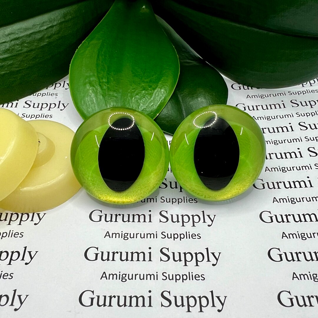 30mm Hand Painted Metallic Yellow Green Color Iris Black Pupil Round ...