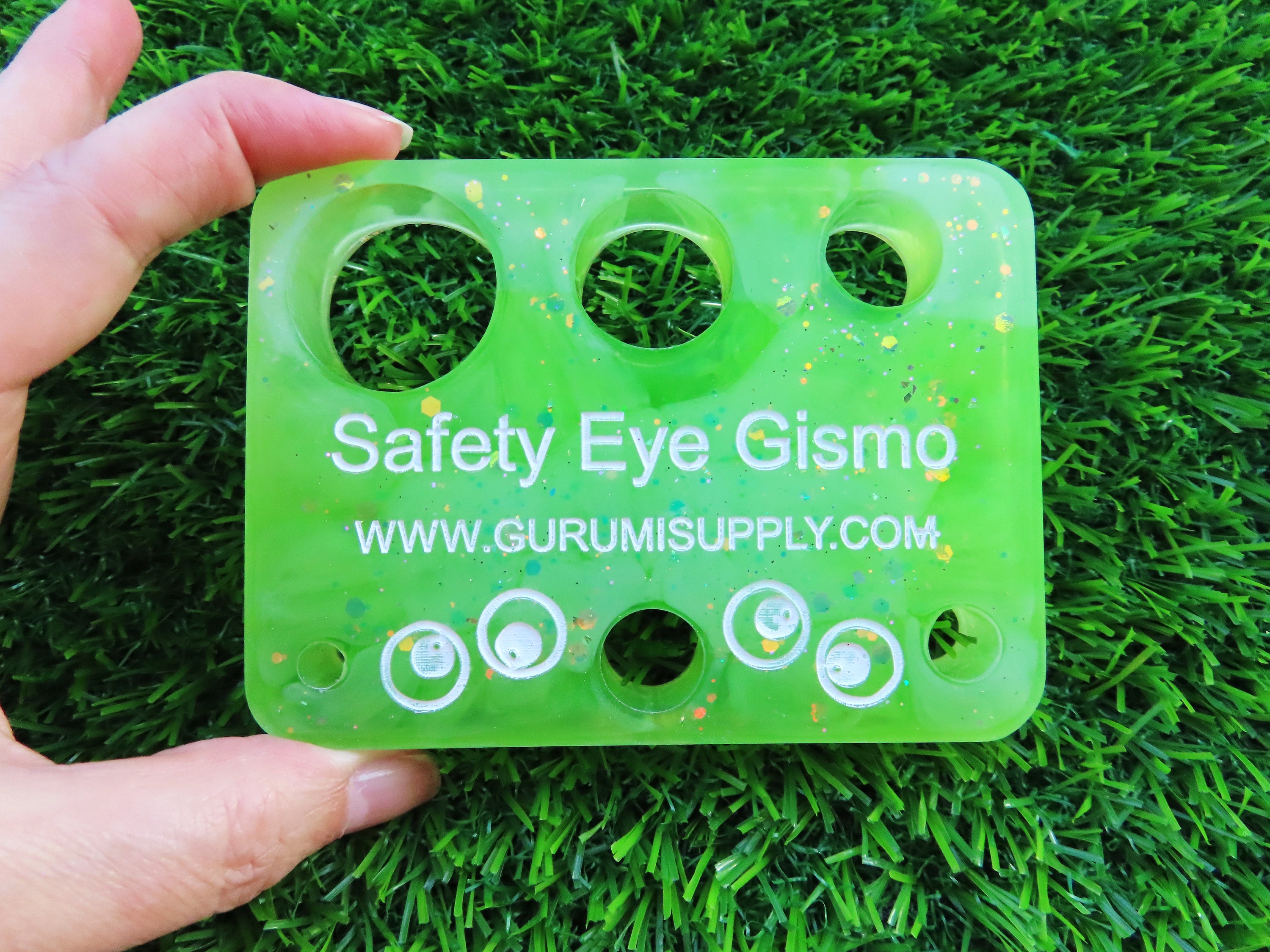 Safety Eye Gismo Pearlized Green Apple with Glitter - Rectangle ...