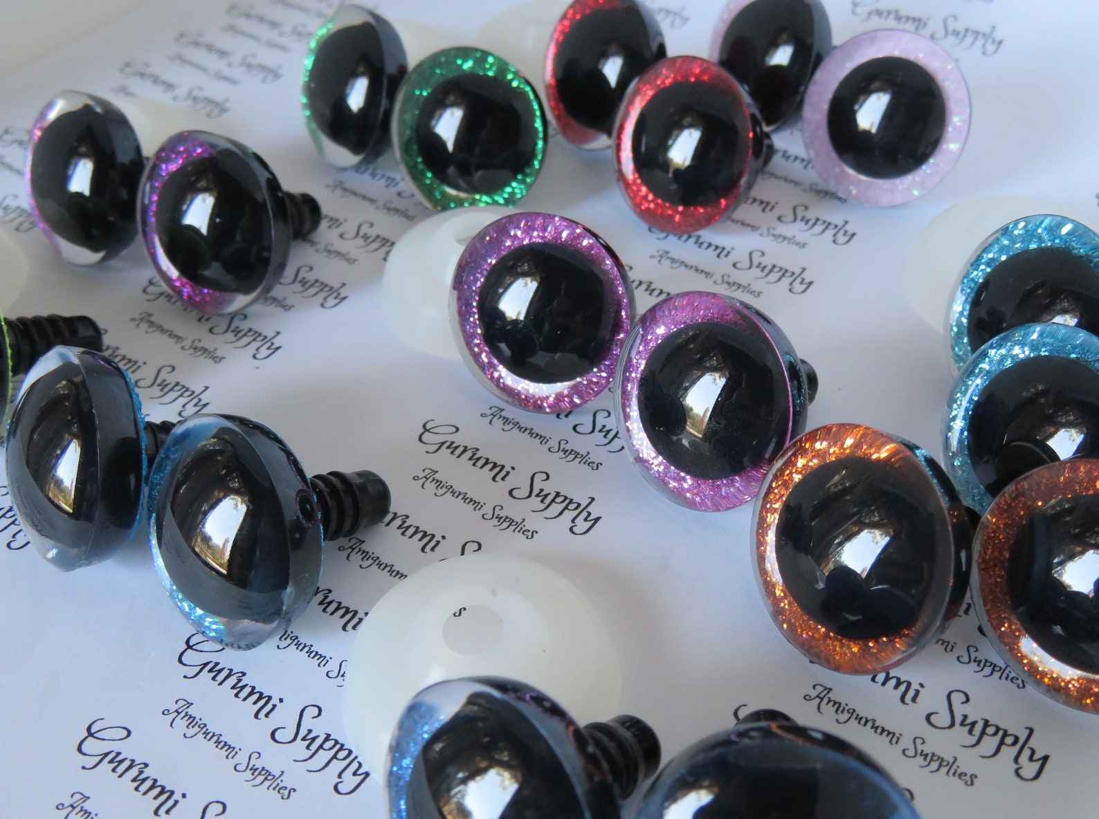 24mm Clear Trapezoid Plastic Safety Eyes With a Red Glitter Non-woven ...