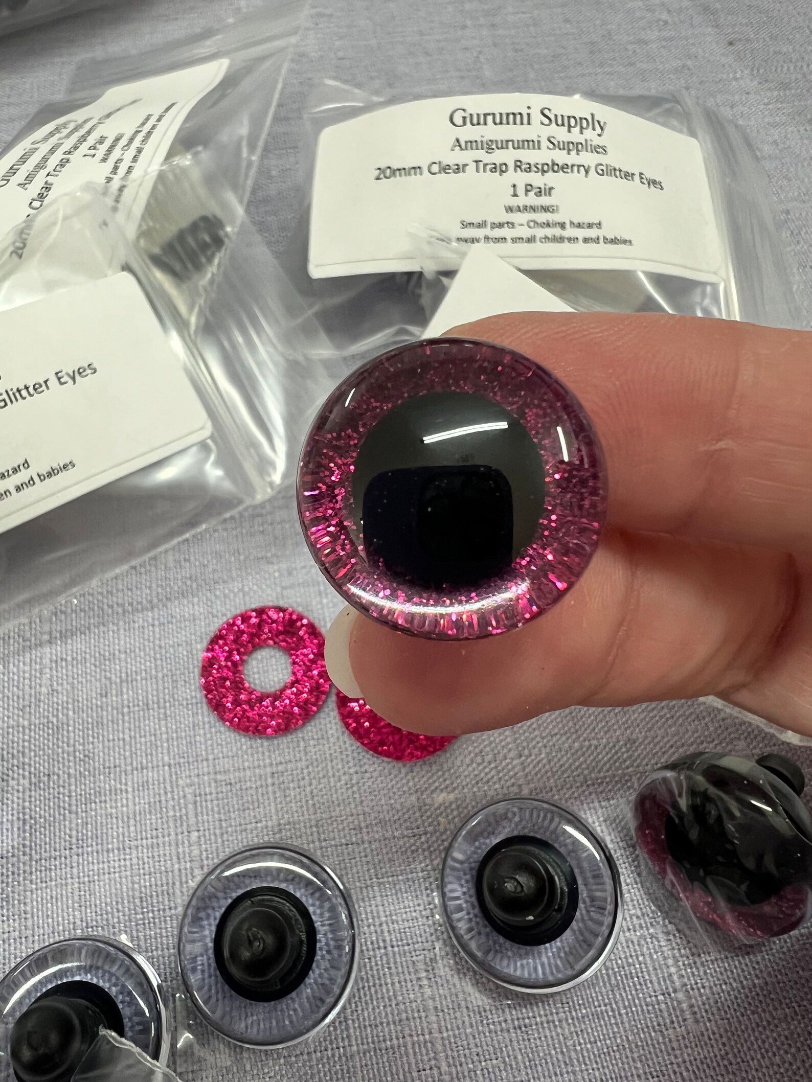 20mm Clear Trapezoid Plastic Safety Eyes With a Raspberry Glitter Non ...