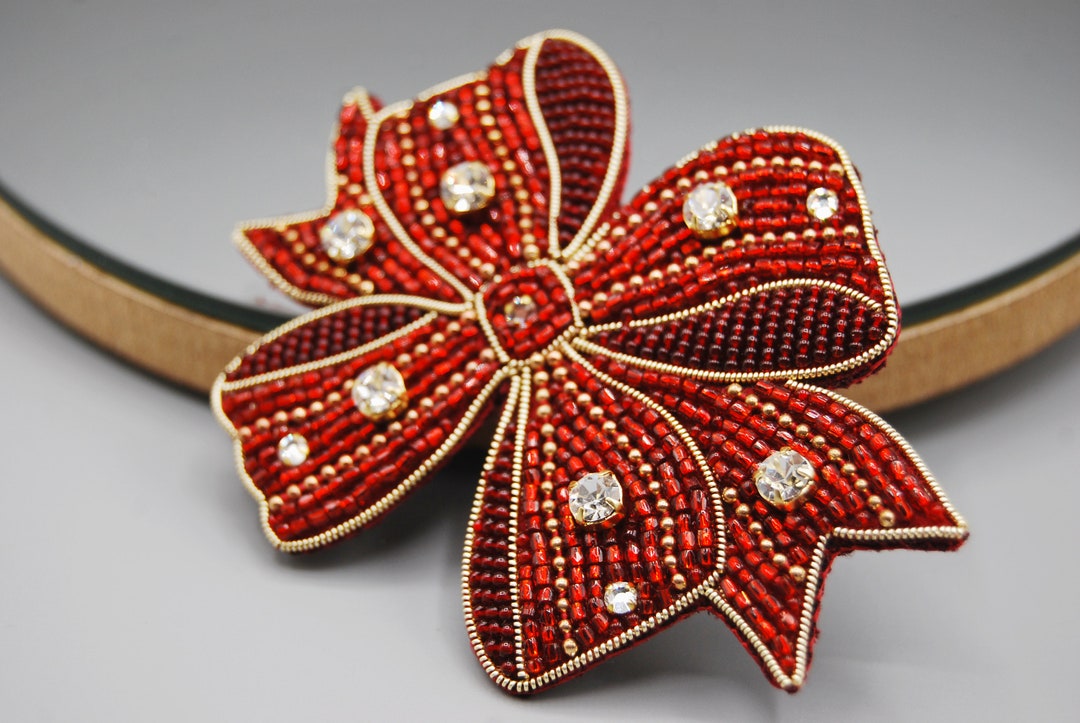 Red Bow Brooch, Christmas Bow Beaded Pin, Christmas Jewelry, Bow Girl ...