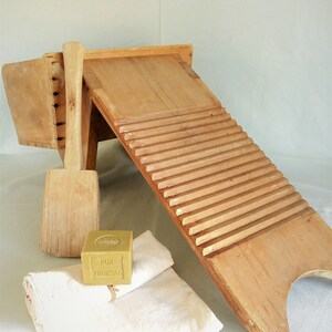 Antique Wooden Washboard and Laundry Paddle. Complete With Kneeling Box ...