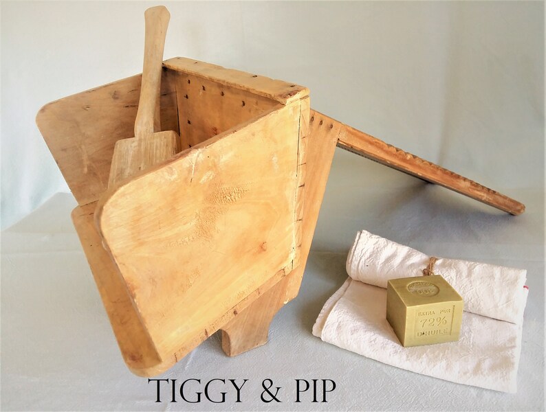 Antique Wooden Washboard and Laundry Paddle. Complete With Kneeling Box ...