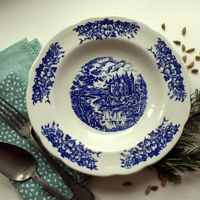 NINE Mix and Match Blue and White China Plates/dishes. Blue & White ...