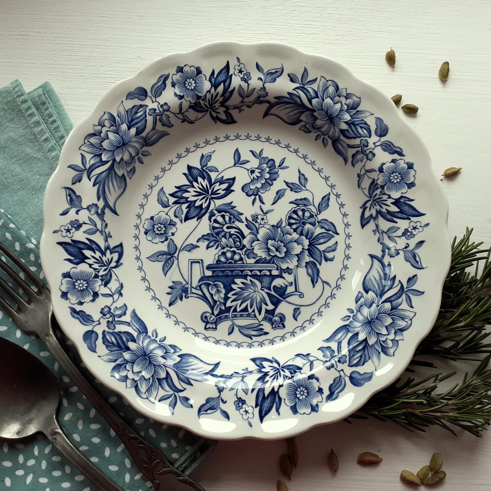 NINE Mix and Match Blue and White China Plates/dishes. Blue & White ...