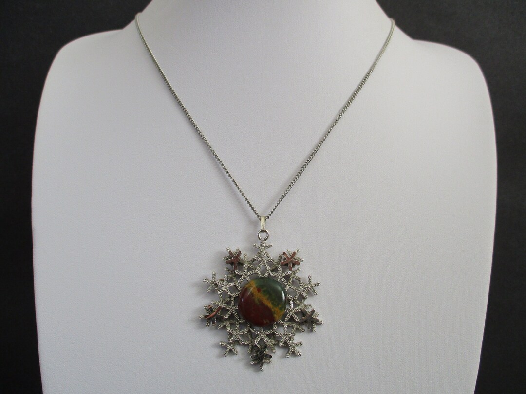 A Silver Metal Faux Agate Snowflake Pendant Necklace Approx. 62 Cm or ...