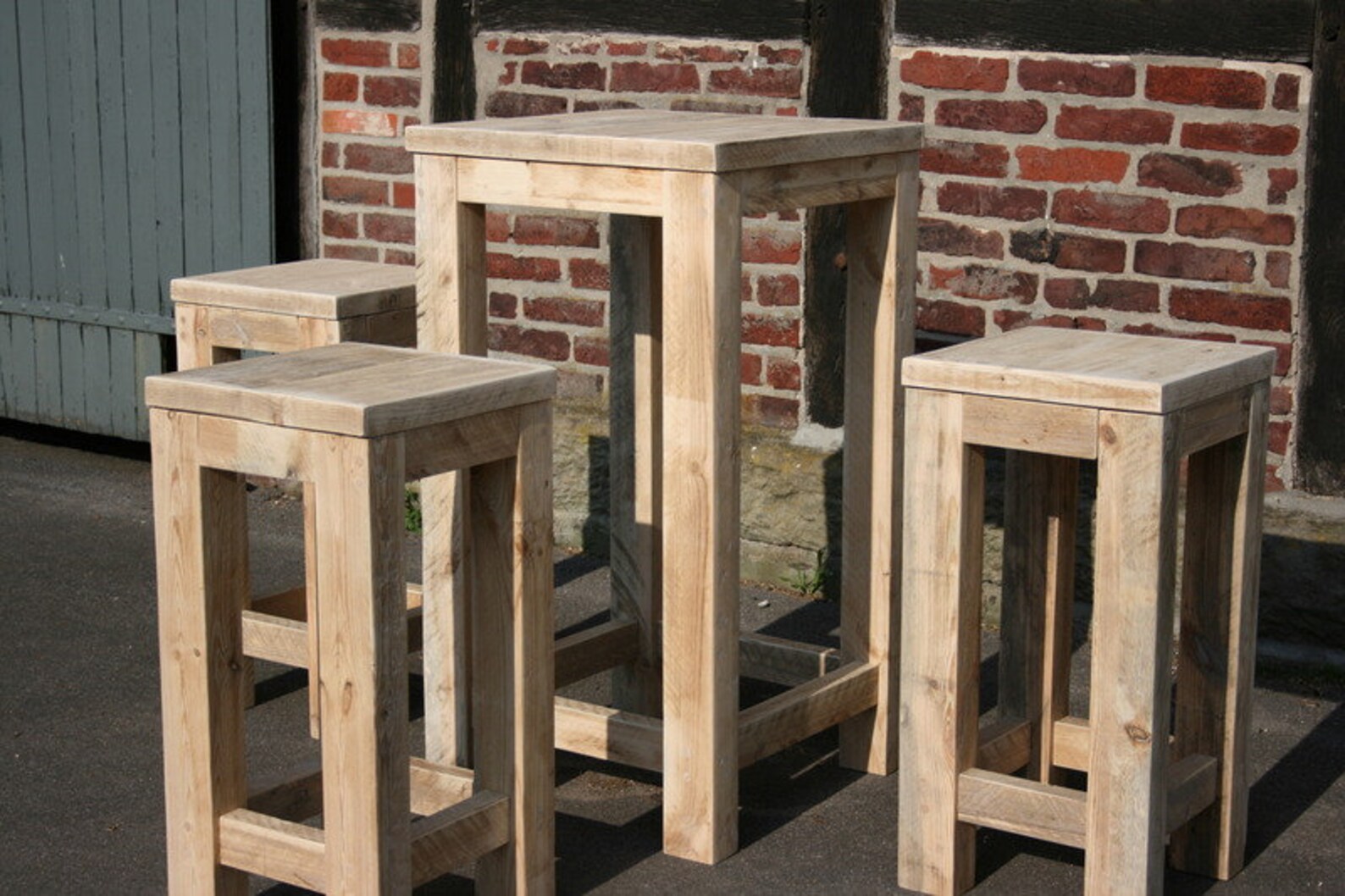 Bauholz-Stehtisch-Hocker Kombination recycelt - Etsy.de