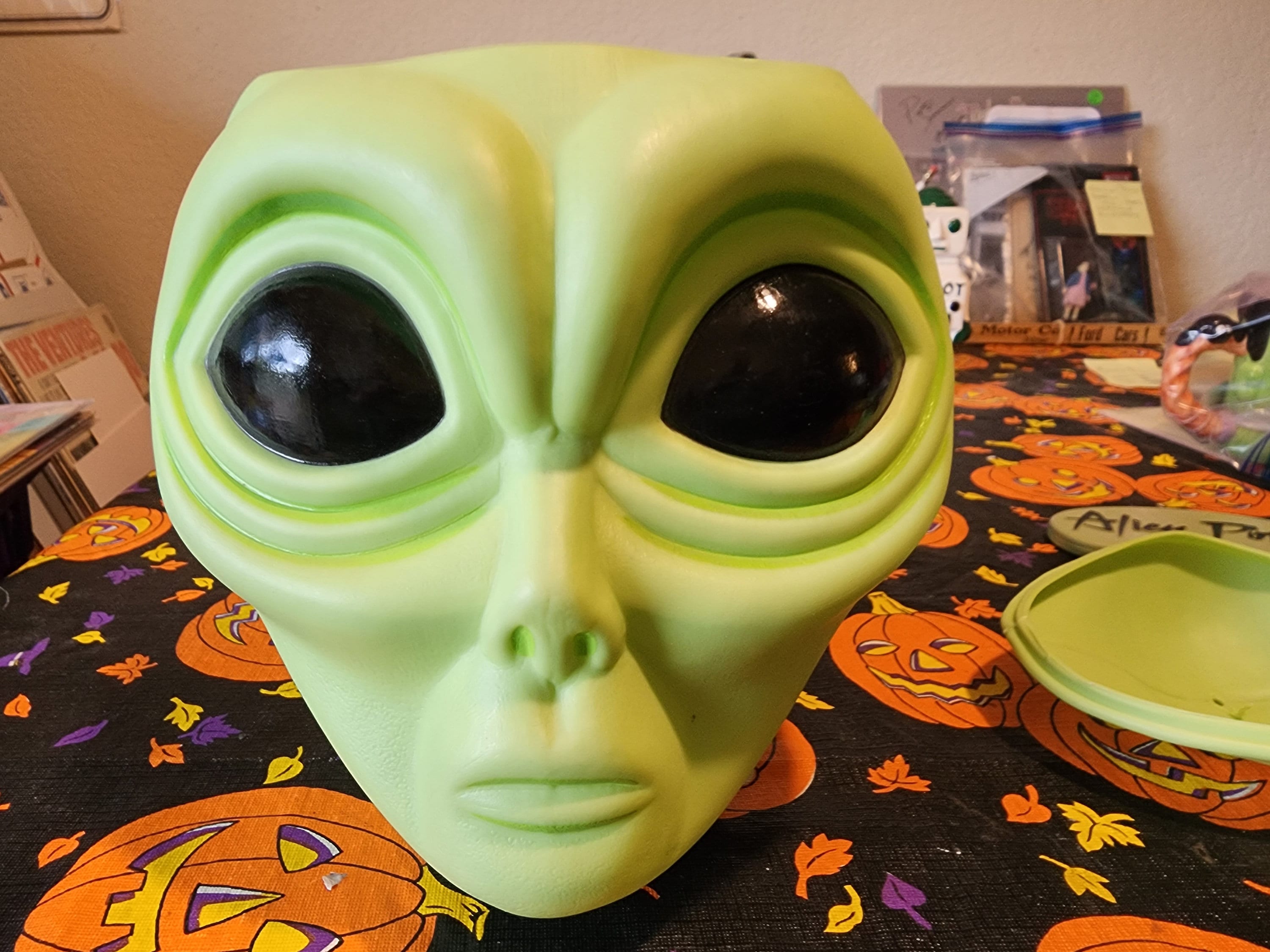 Vintage ALIEN POPS Lollipops Suckers Plastic Candy Display Container ...