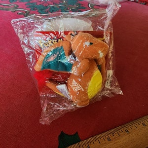 Vintage Avon Pokemon Charizard Backpack Clip on Zipper Pull Nintendo ...