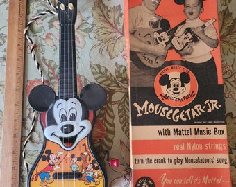 Vintage Walt Disney Mickey Mouse Club Mousegetar Jr Musical Guitar ...
