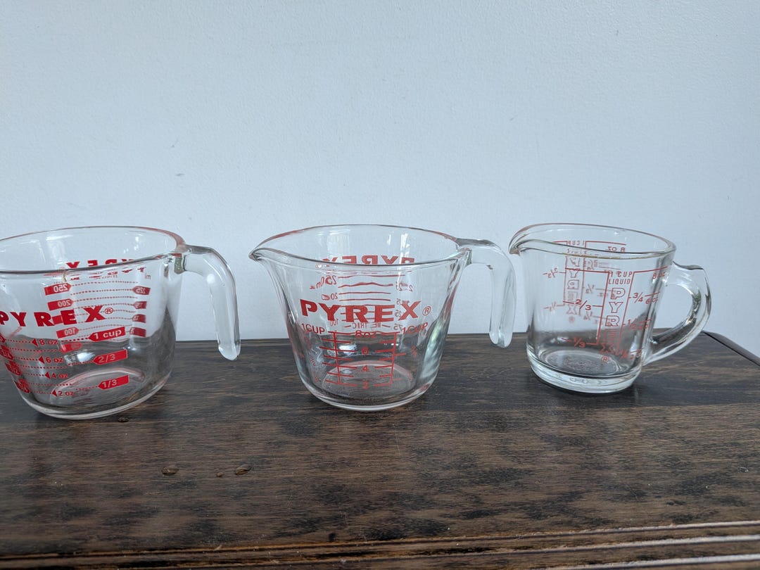 Vintage Pyrex Glass Measuring Cups - Etsy