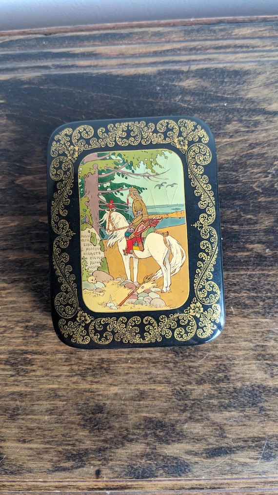 Vintage russian jewelry box - Gem