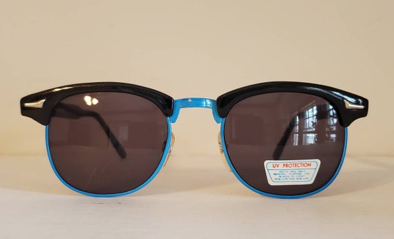 Vintage Clubmaster Sunglasses // Black Frames w/ Blue… - Gem