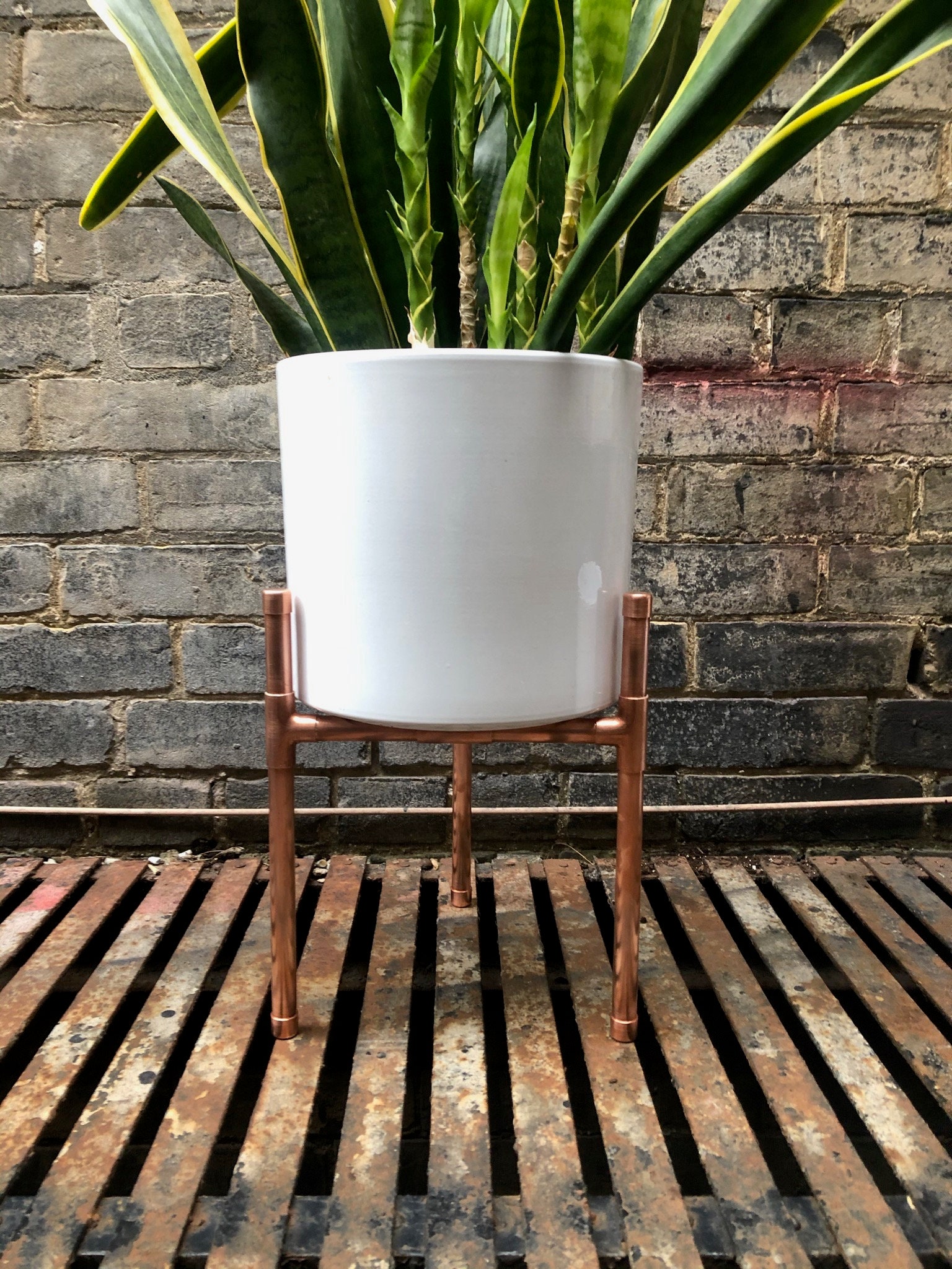 Minimal Triangle Plant Stand - Etsy