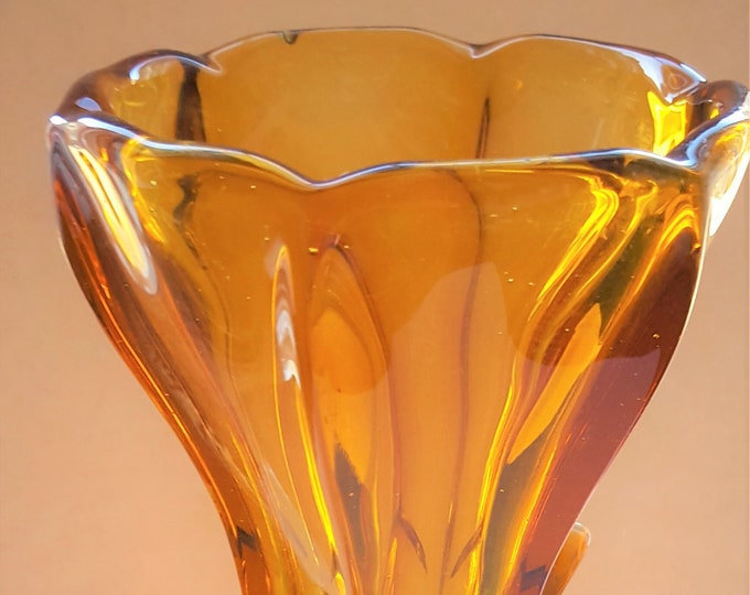 ART DECO AMBER Pressed Glass Vase - Etsy
