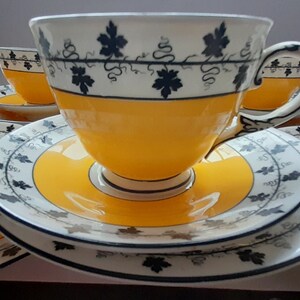 ART DECO HANDPAINTED Crescent Tea Set - Etsy