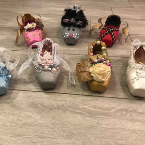 Pointe Shoes Custom Decorated Pointe Shoe/ Ballet Ornament - Etsy Canada