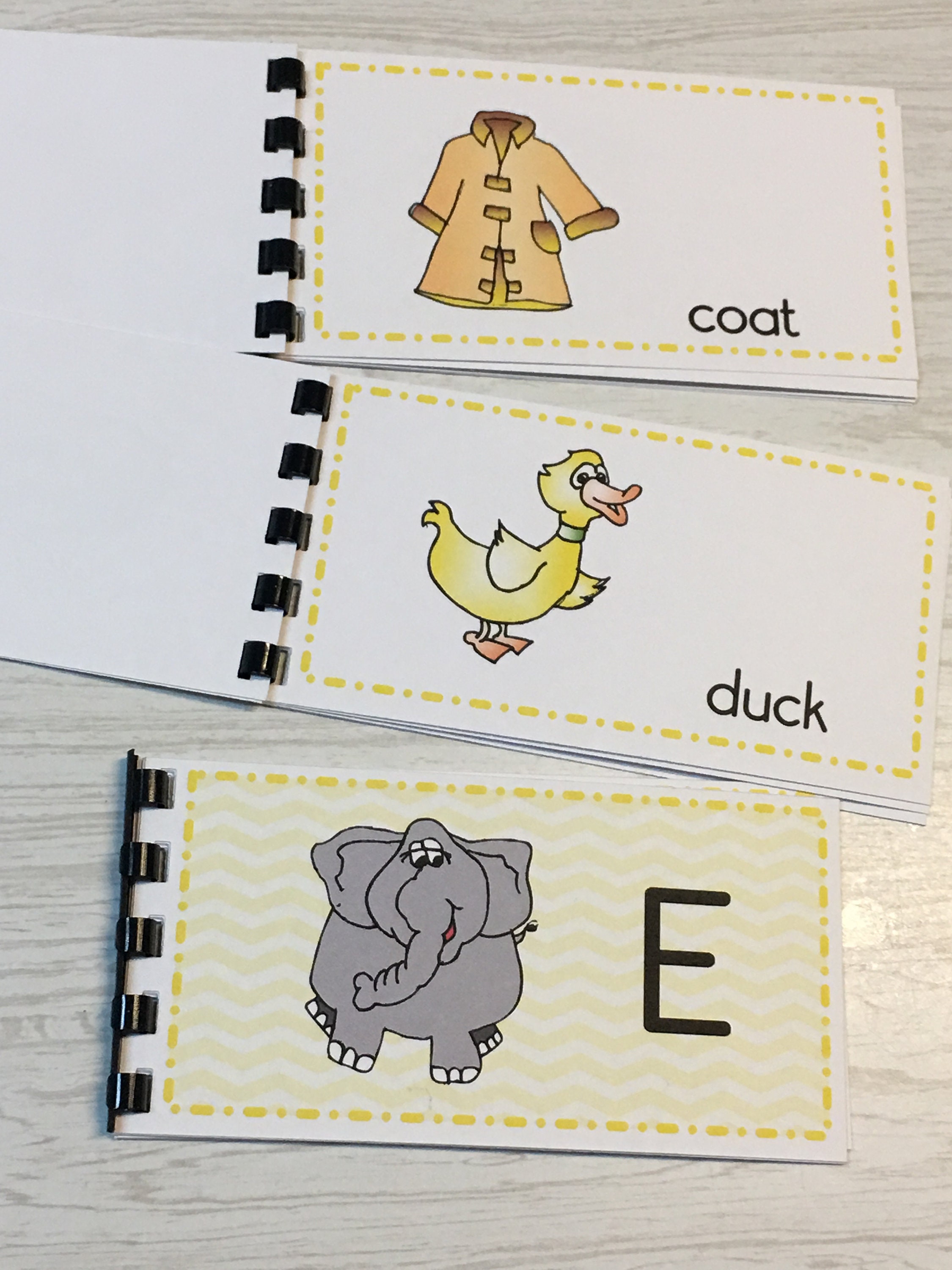 Pre-reading Series - 26 Alphabet Booklets- Montessori Material for ...