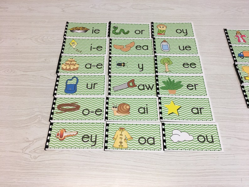 The Green Series - 36 Phonograms Word Booklets LAMINATION - Montessori ...