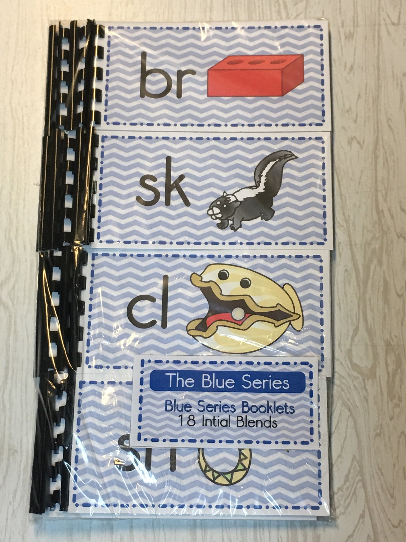 The Pink, Blue & Green Series COMPLETE - 102 Word Booklets - Montessori ...