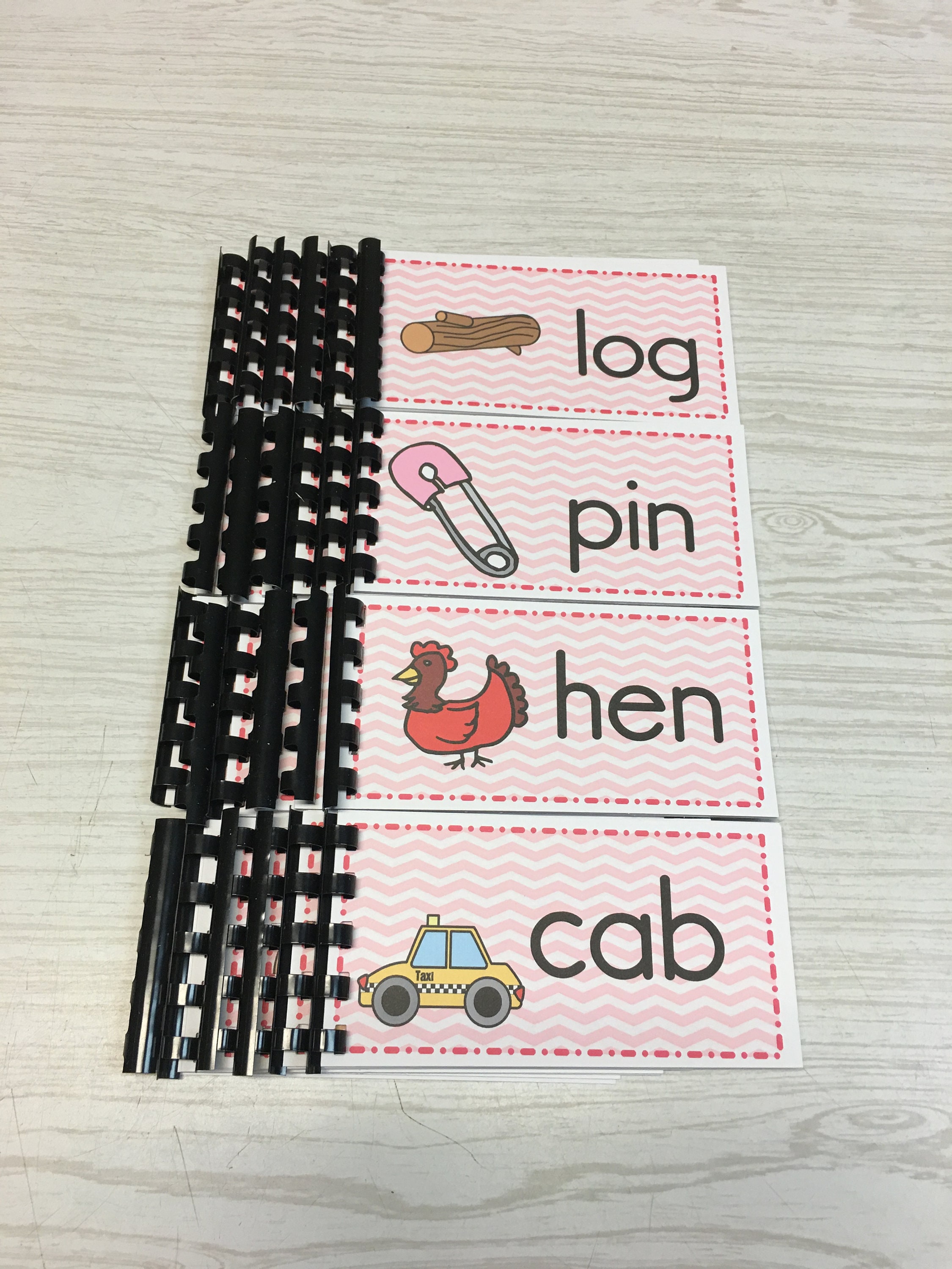 The Pink Series 24 CVC Word Families Booklets Montessori Material for ...