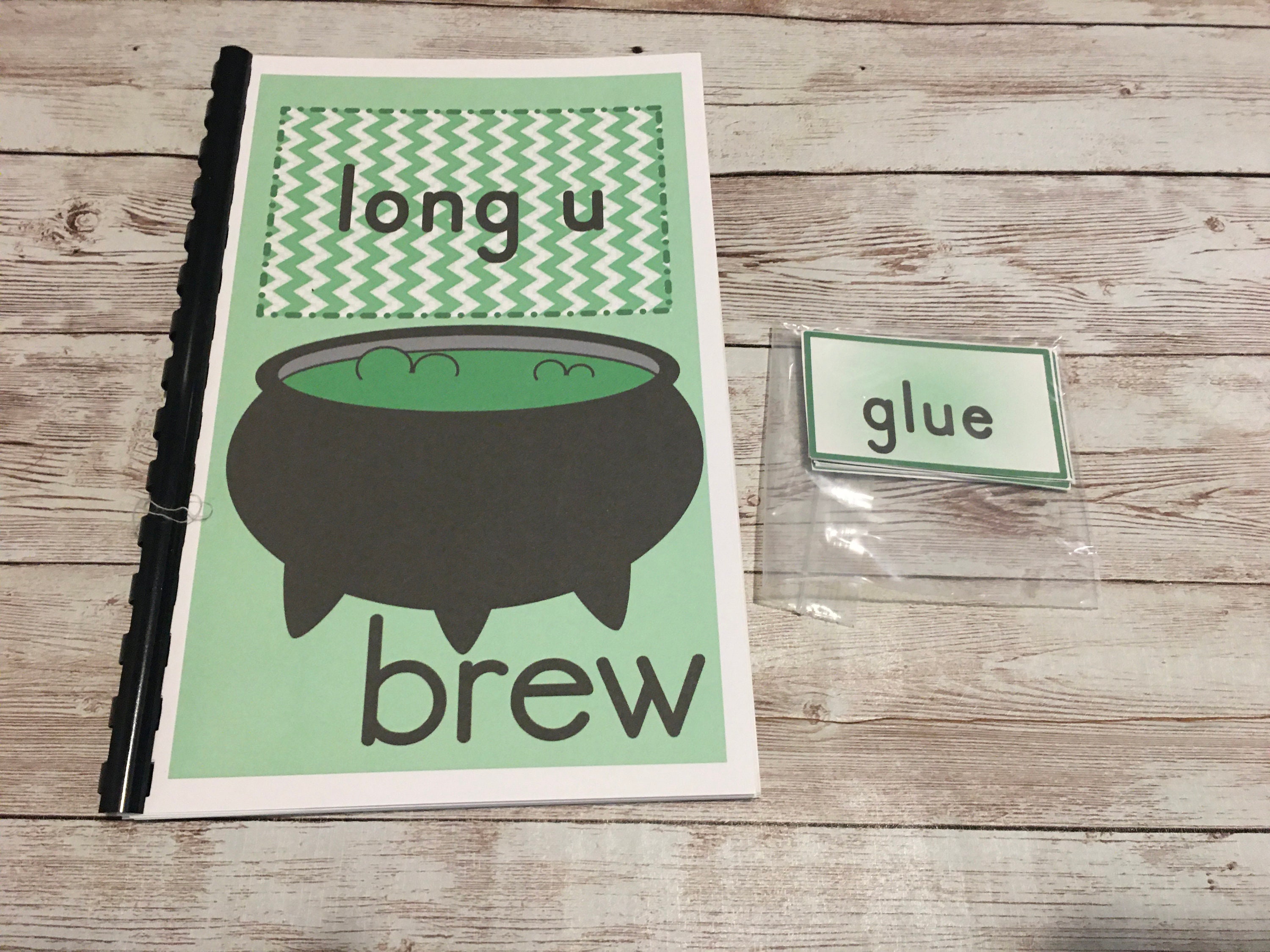 The Green Series - Interactive Learning Books - Short Vowel Set - W/ 60 ...