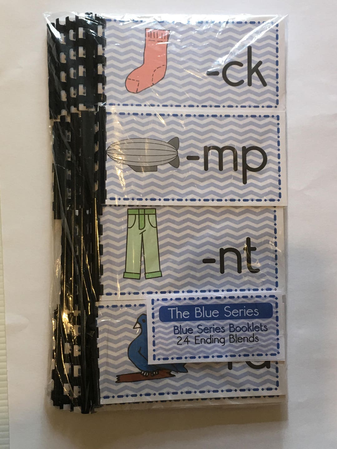 The Blue Series - 24 Ending Blends Booklets - LAMINATED - Montessori ...