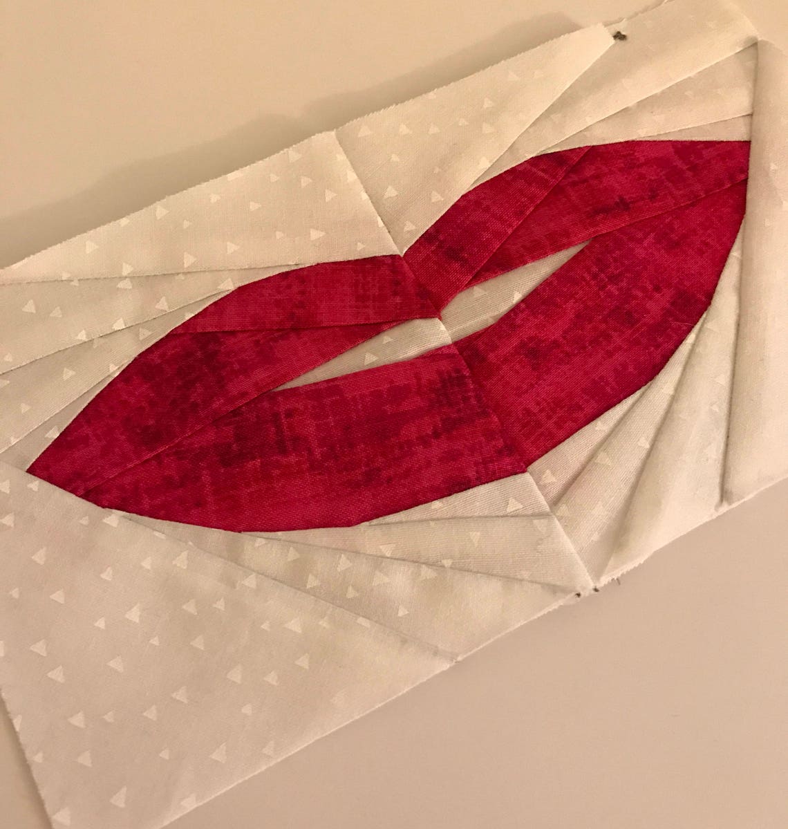 PDF, Lips Quilt Pattern, 4x8 Quilt Block, Paper Piecing - Etsy
