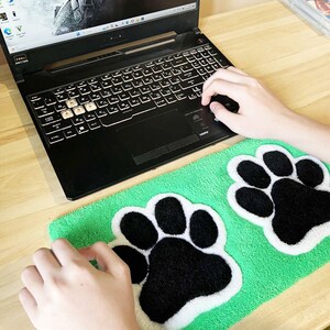 Keyboard-shaped Tufted Rug, Paw-shaped Wrist Rest, Acrylic Carpet for ...