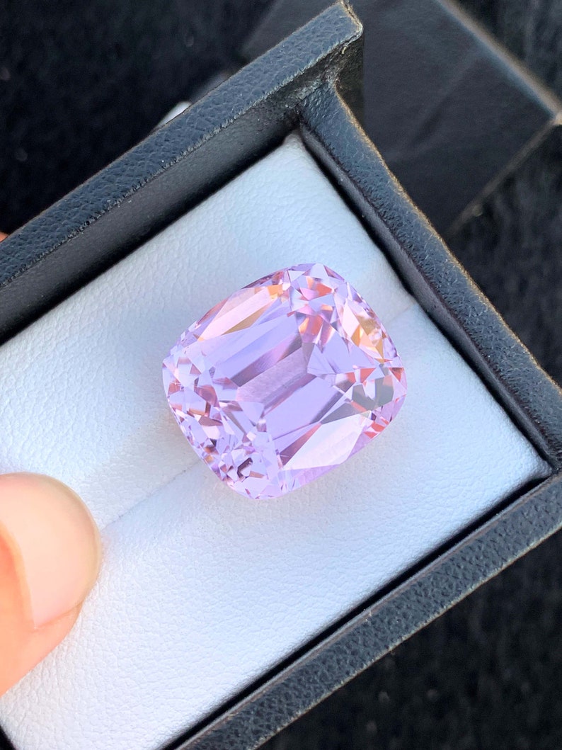 Kunzite Gemstone, Cotton Candy Pink Color Kunzite Gemstone, Cushion Cut ...