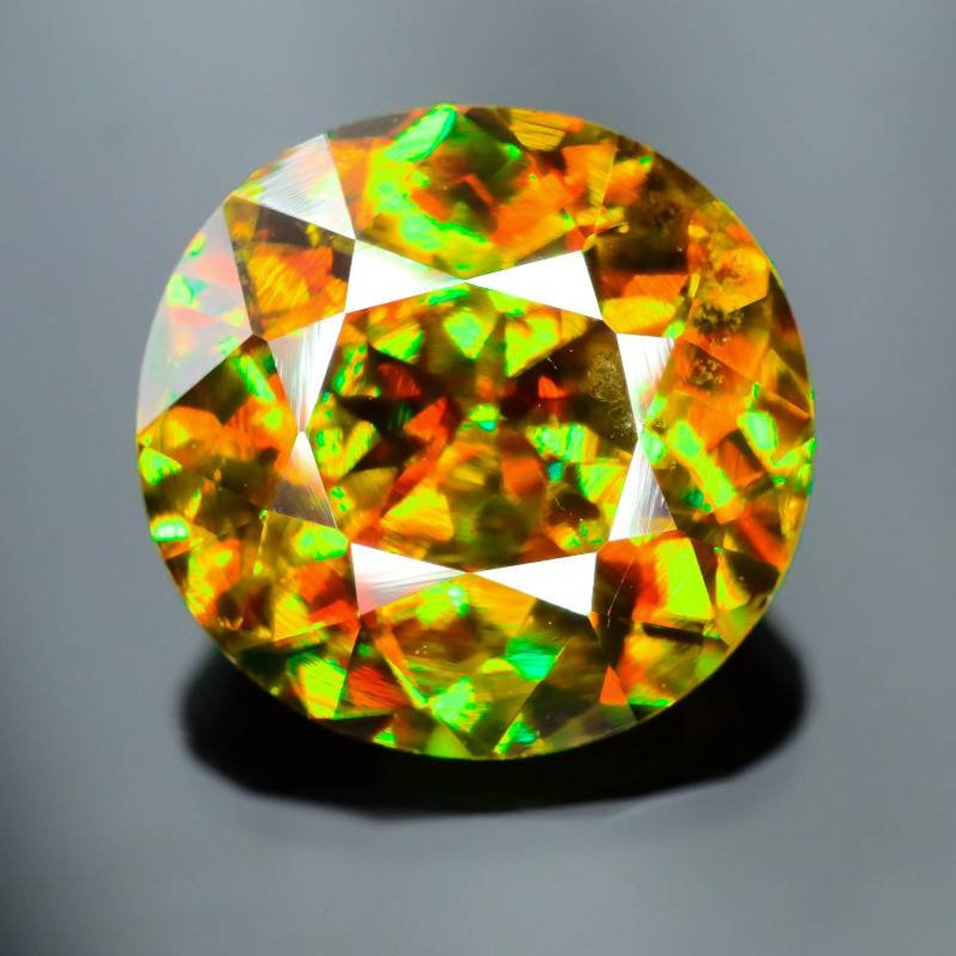 Capelinha Chrome Sphene: 5.27 Ct High End Brilliance Madagascar Mined ...