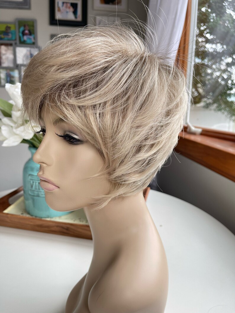 Asha Short Wig Chic Wig Lots of Layers Medical Wig Fashion Wig - Etsy