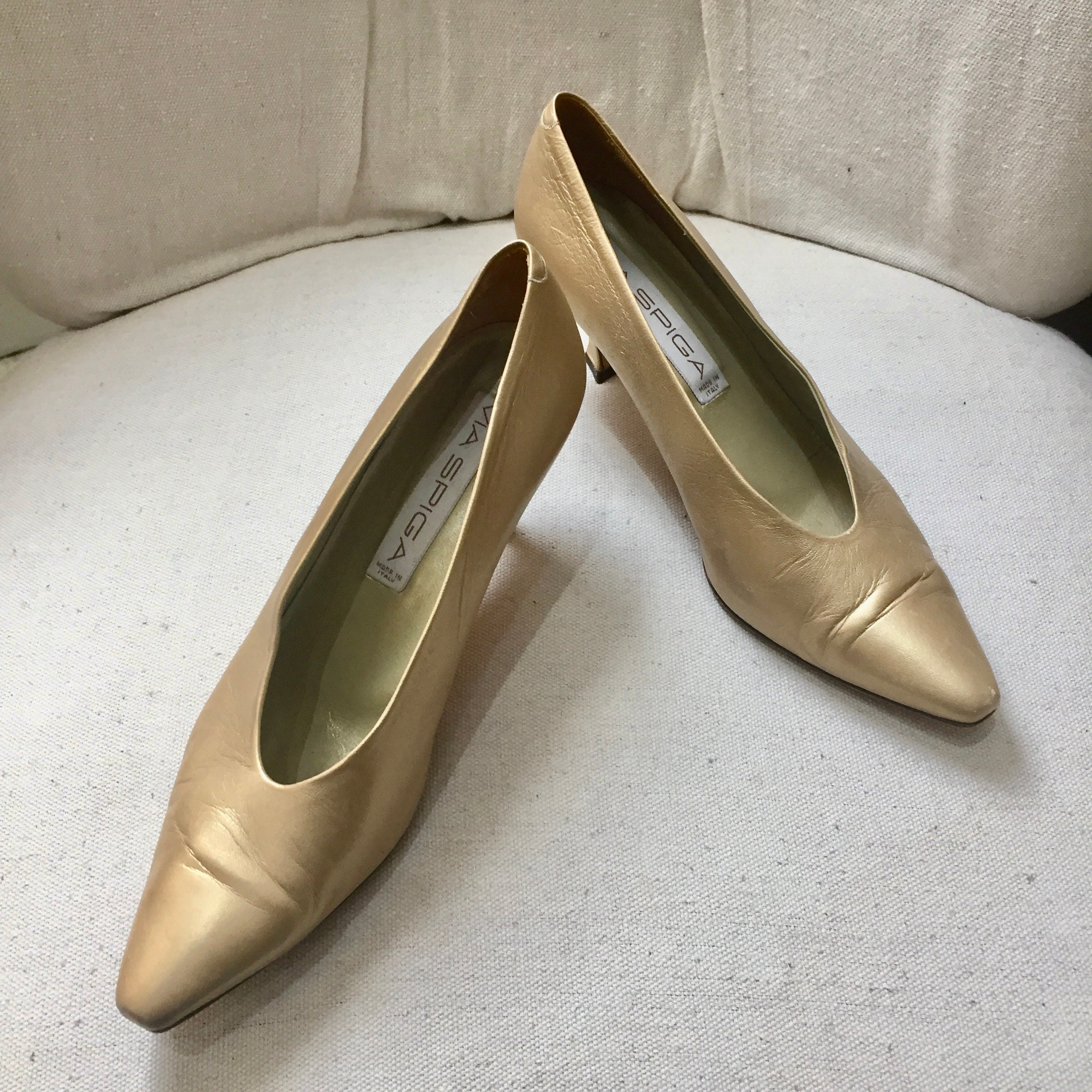 80's 90's Vintage VIA SPIGA High Vamp PUMPS / Matte | Etsy