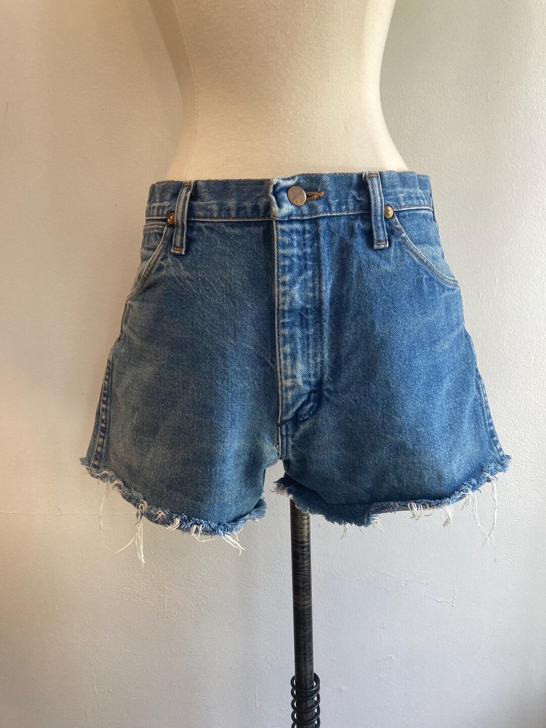 Vintage 70s Shorts / DENIM Short Cut Offs / High Rise + Distressed ...