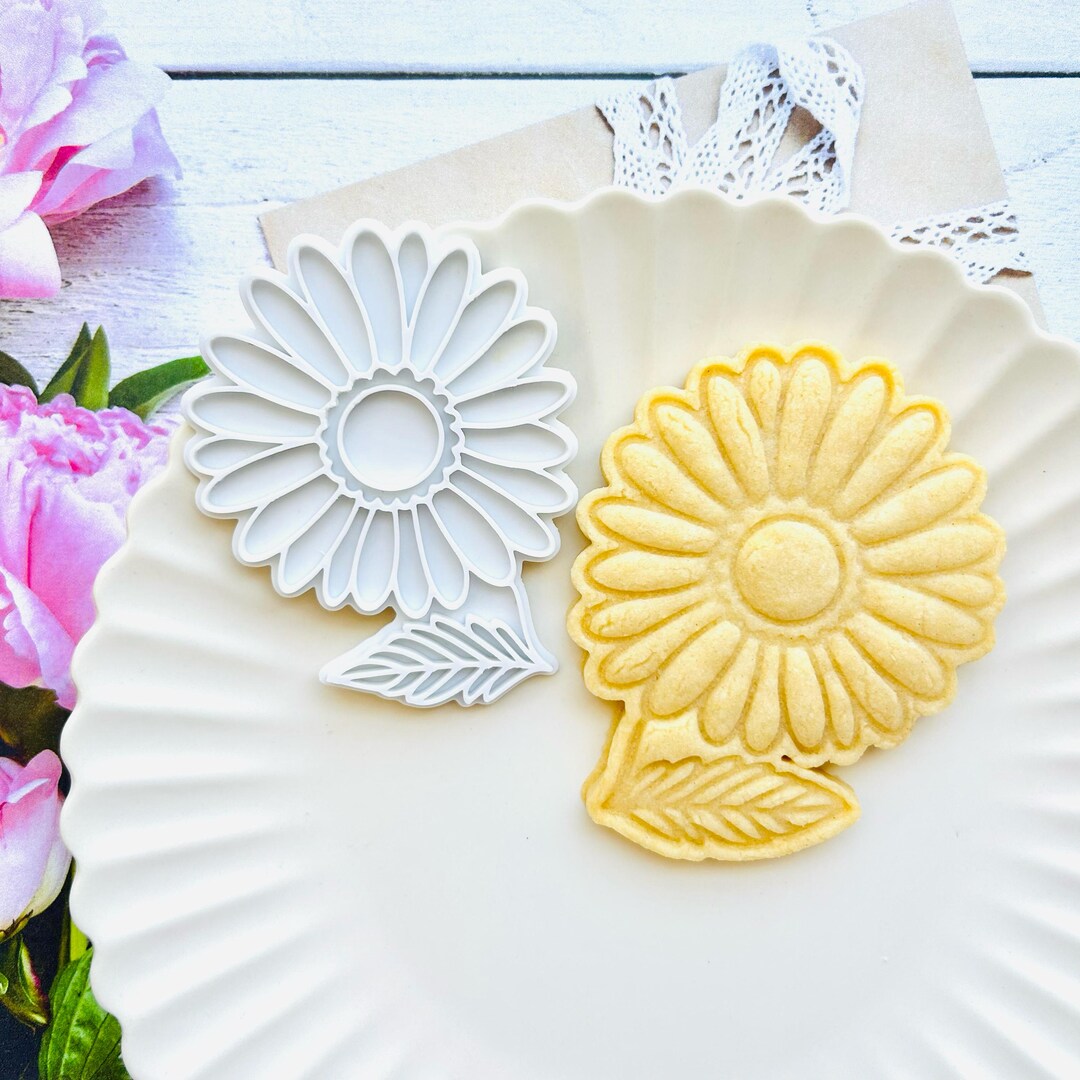 Daisy Flower Cookie Cutter and Stamp Set | Flower Cookie Cutter | Daisy ...