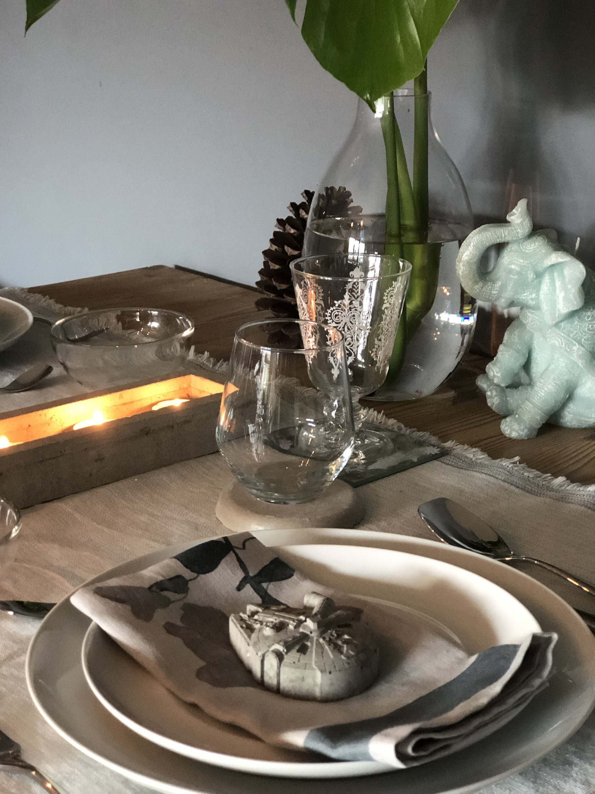 Concrete Millennium Falcon Napkin Holder Geek Decor Star - Etsy