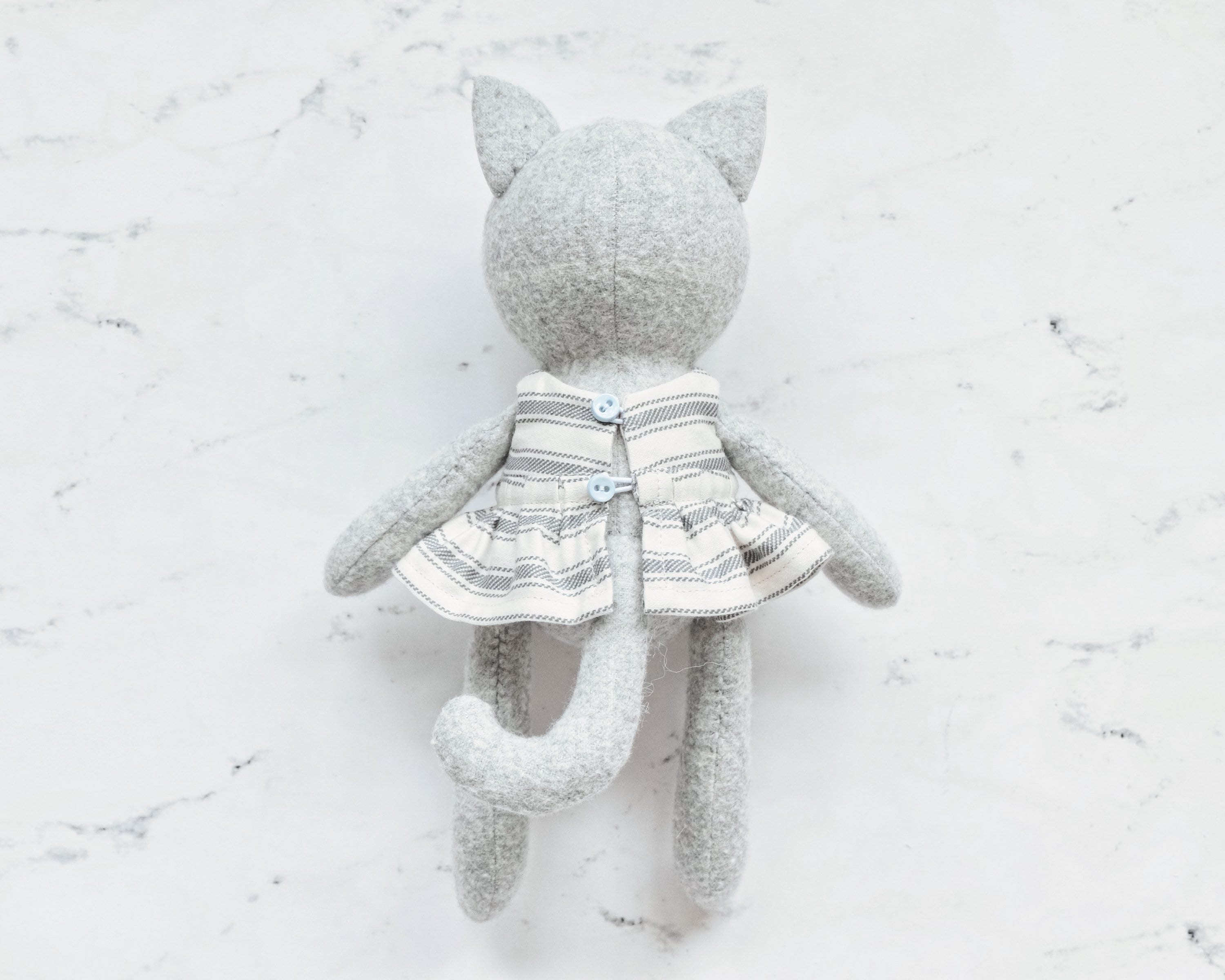 Cat With Dress Pattern and Tutorial. 7 Tall 18 Cm - Etsy