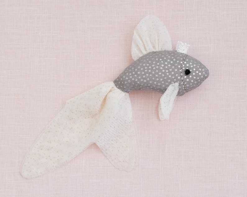 Goldfish Pattern and Detailed Instructions in English - Etsy Australia